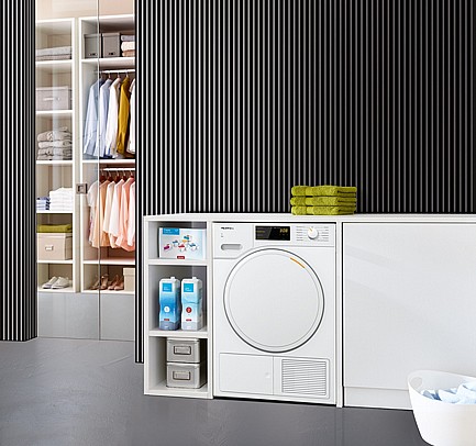 מייבש כביסה Miele דגם TWC220WP